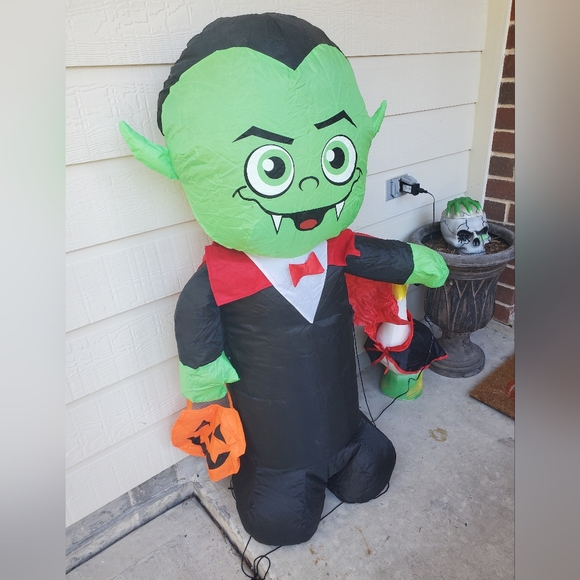 Other | Halloween Airblown Inflatable Vampire 4ft Tall | Poshmark